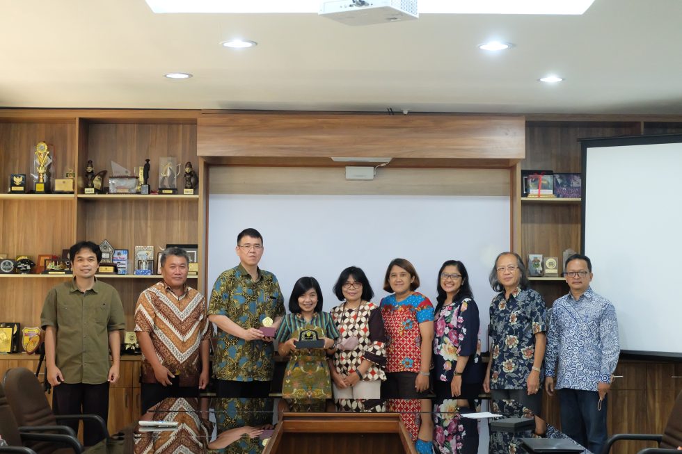 LPMAI Sanata Dharma Benchmarking ke UNPAR, Soroti Standar Khas hingga ...